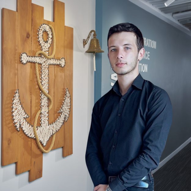 The 10 Most Famous Captains in History | Zeymarine